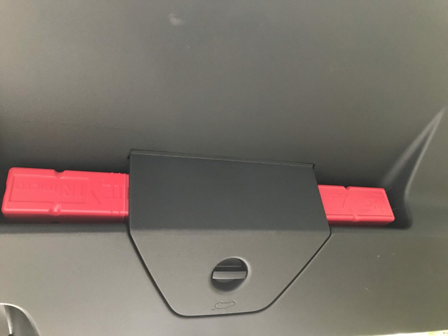 フォルクスワーゲン純正三角停止表示板 | やまねこ blog